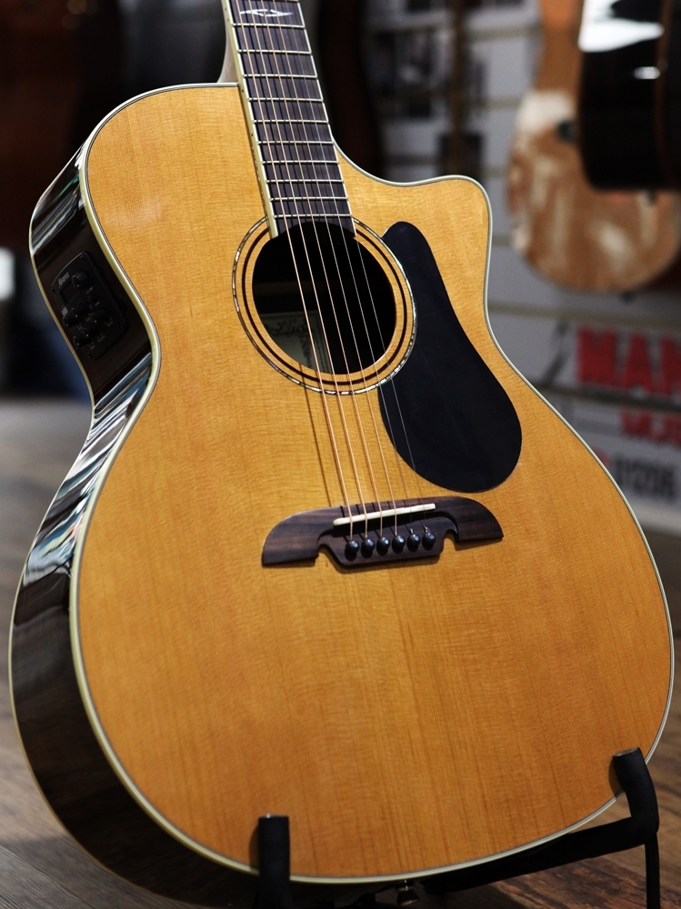 Vintage Alvarez Guitar Dating - Marcus Reid